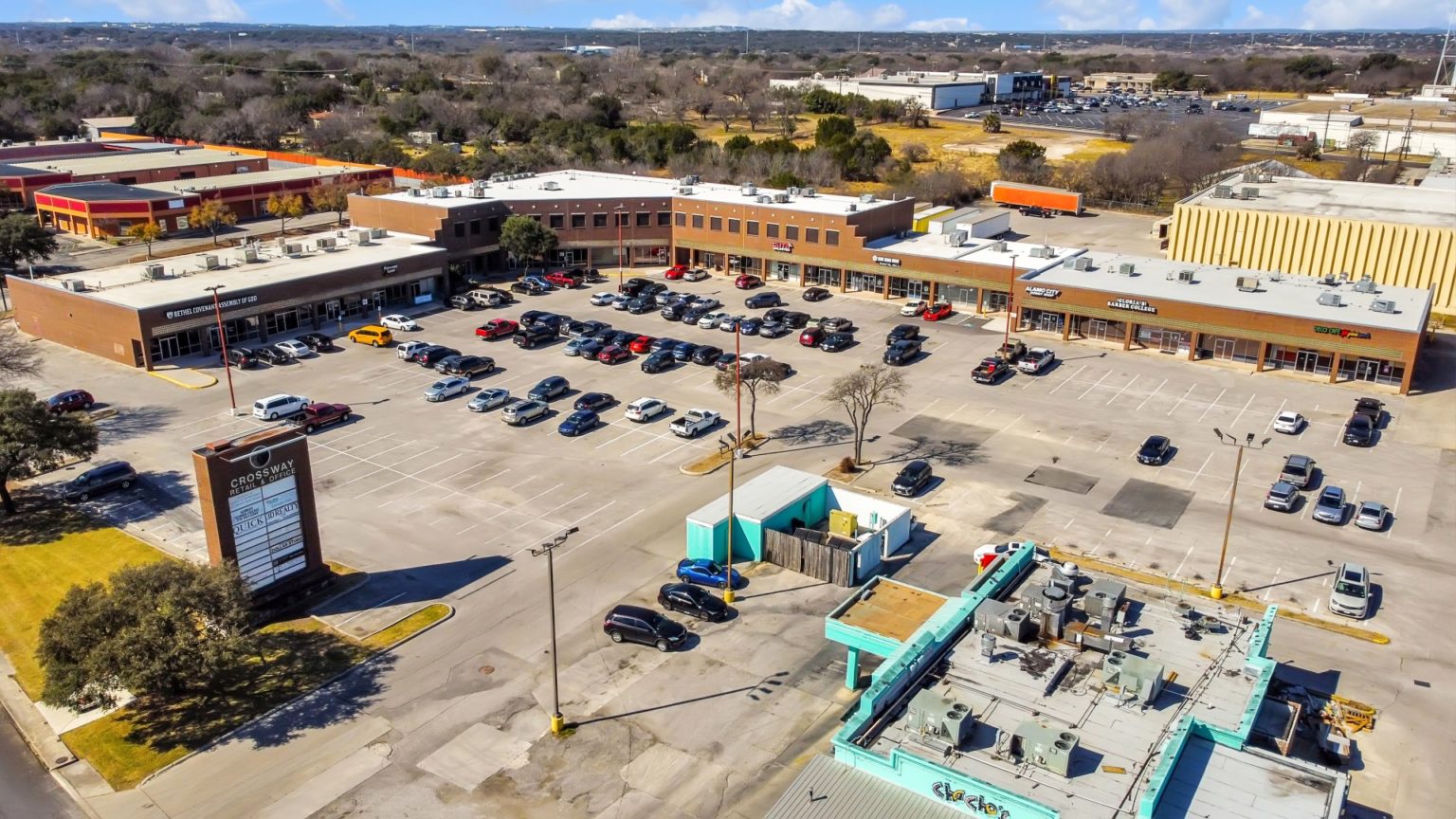 Crossway Shopping Center | Foresite Commercial Real Estate